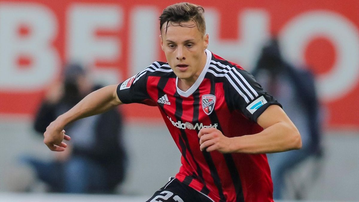 Werder Bremen will Olympia-Teilnehmer Robert Bauer - Eurosport