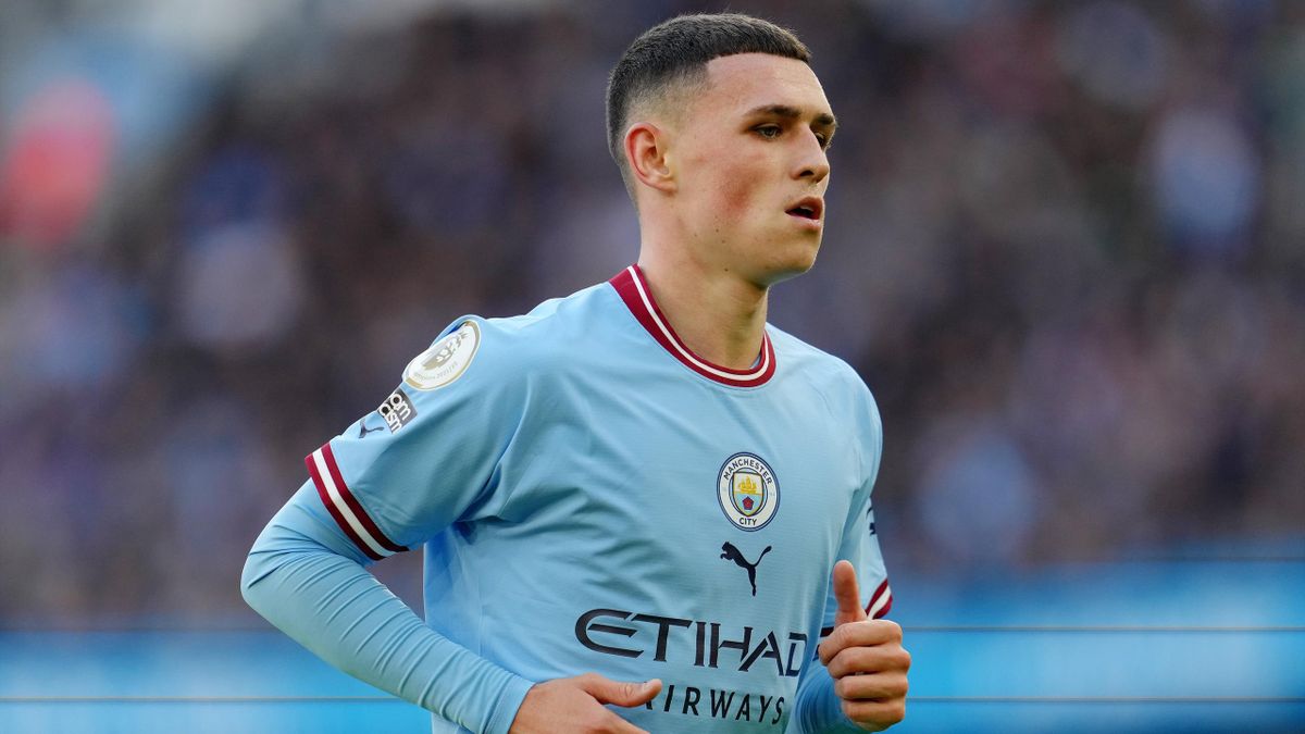 Phil Foden, sfătuit să își păstreze încrederea în Pep Guardiola ...
