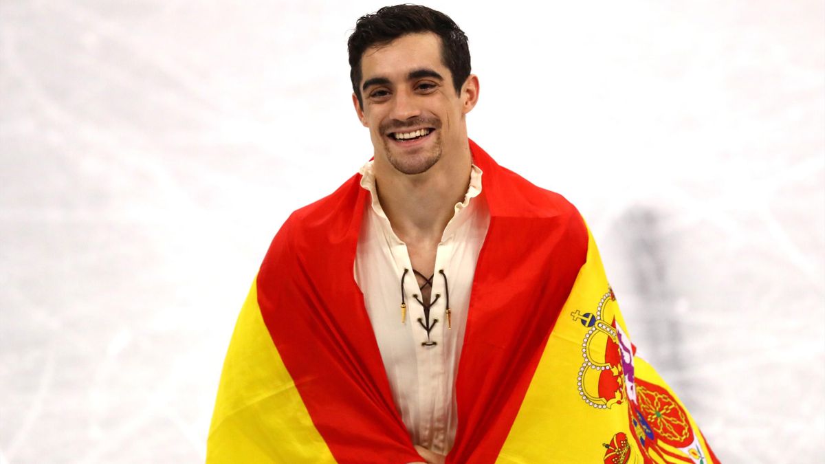 El colofón olímpico de SuperJavi, abanderado en la clausura de ...