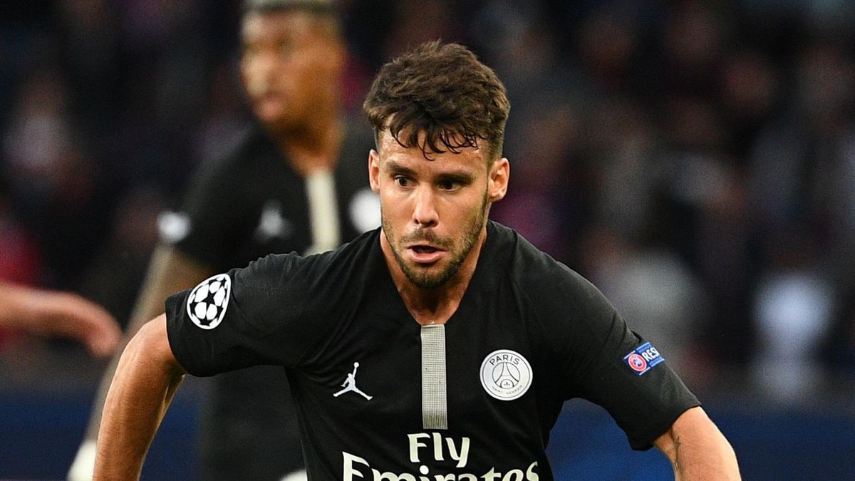 FC Bayern München - Berater von Juan Bernat wehrt sich gegen Uli Hoeneß ...