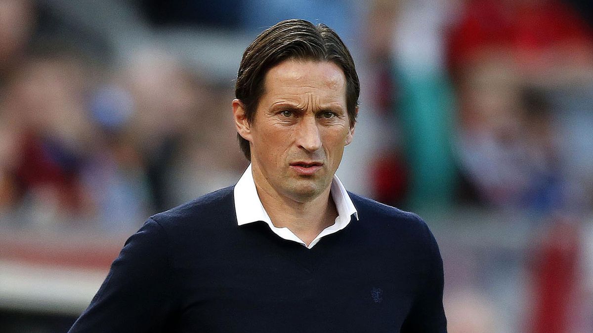 Gegen Dortmund: Roger Schmidt sorgt für Spielunterbrechung in ...
