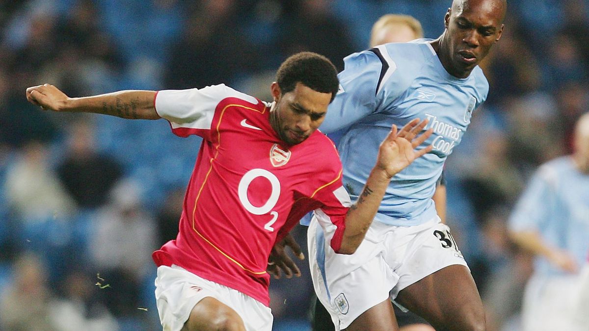 Ex-Arsenal-Spieler Jermaine Pennant spielte mit Kater beim ...