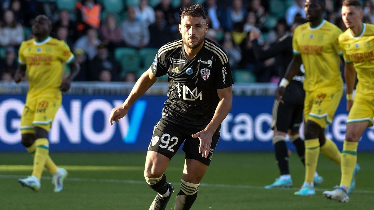 LIGUE 1 - Youcef Belaïli n'est toujours pas revenu à Ajaccio depuis la ...