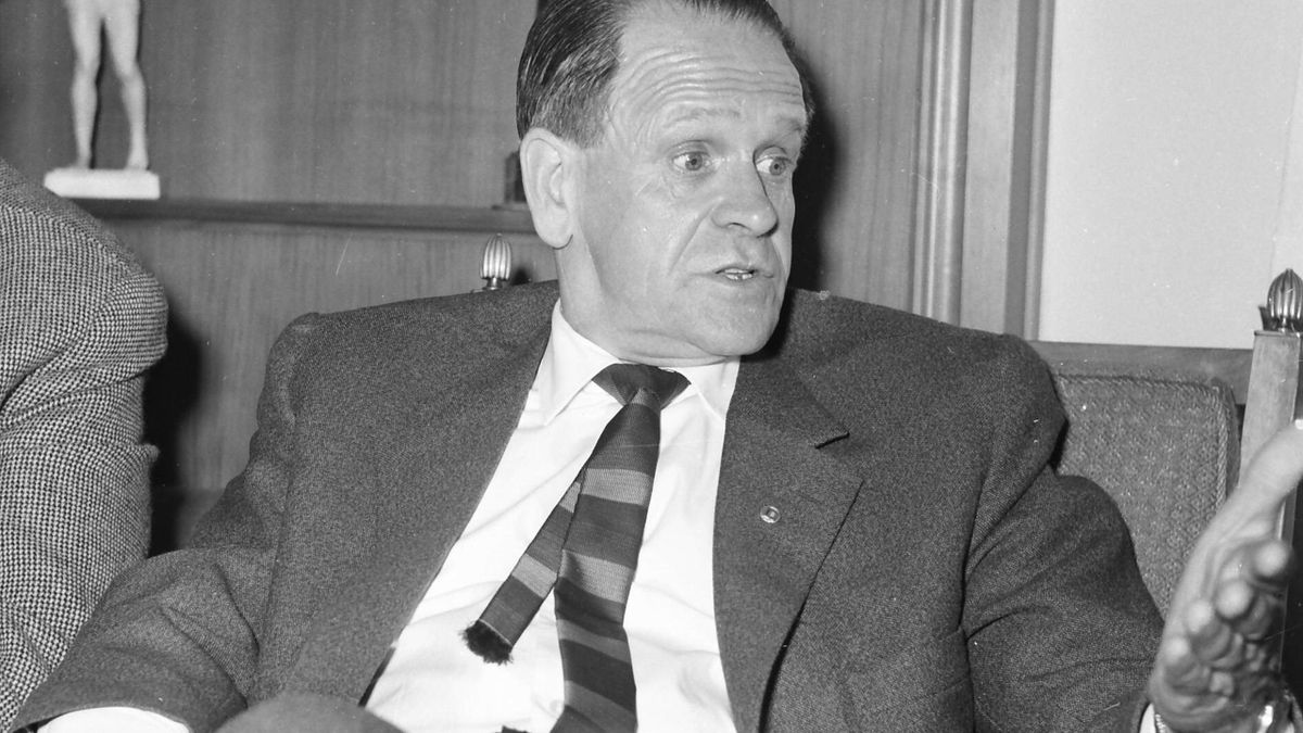 Kein Tag wie jeder andere: Sepp Herberger wird "Reichstrainer" - Eurosport