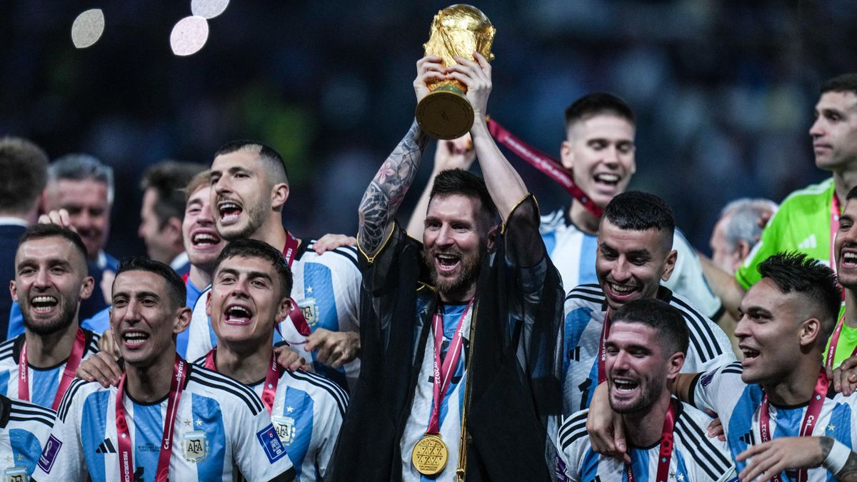 Echipa Argentinei îl roagă pe Messi să rămână la națională: "Vrem ca el ...