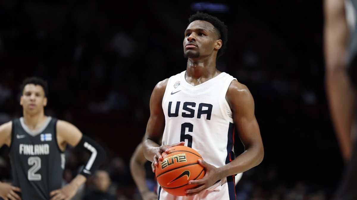 Bronny James brilla davanti a papà LeBron: Team USA batte il Team World ...