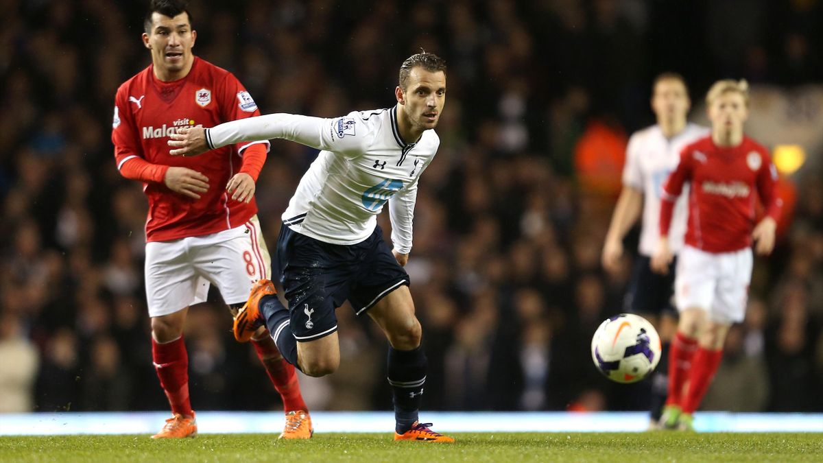 Soldado strikes to secure Spurs points - Eurosport