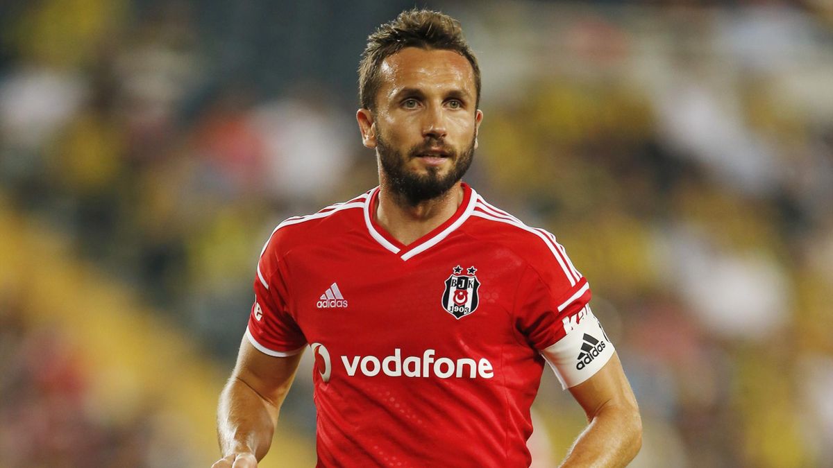 Bursaspor Tomas Sivok'la 2 yıllığına anlaştı - Eurosport