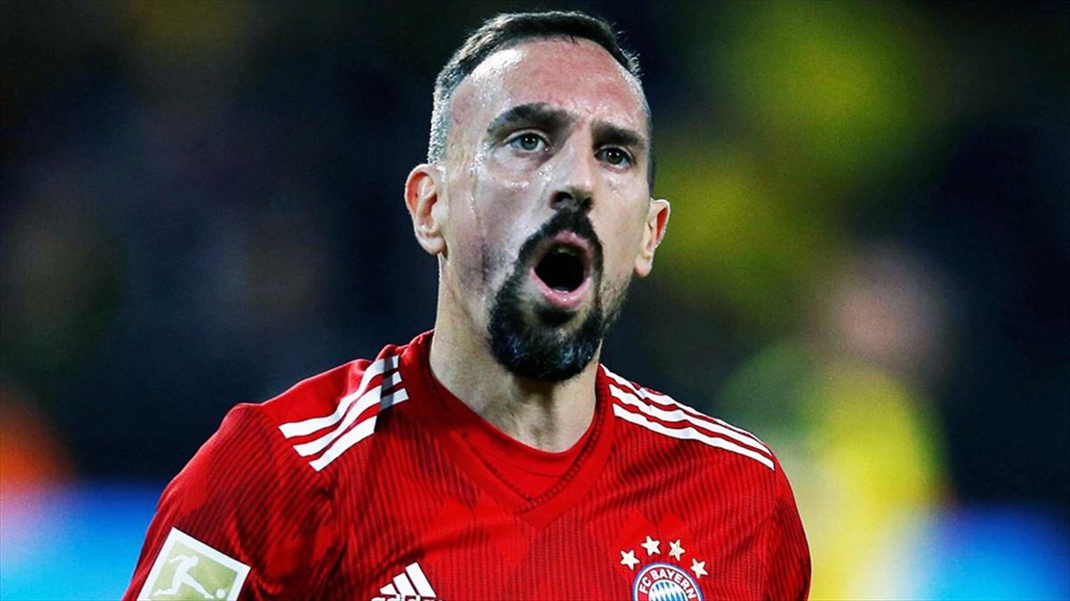 FC Bayern München: Franck Ribéry rastet nach Kritik an Gold-Steak ...