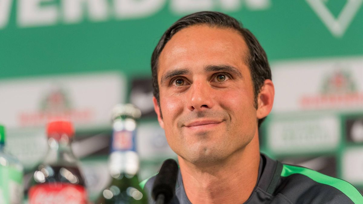 Werder Bremen - Trainer Alexander Nouri vor seinem ersten Spiel als ...