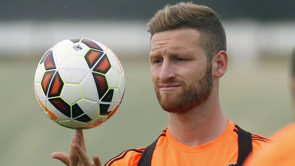 Shkodran Mustafi rejoint Arsenal - Eurosport