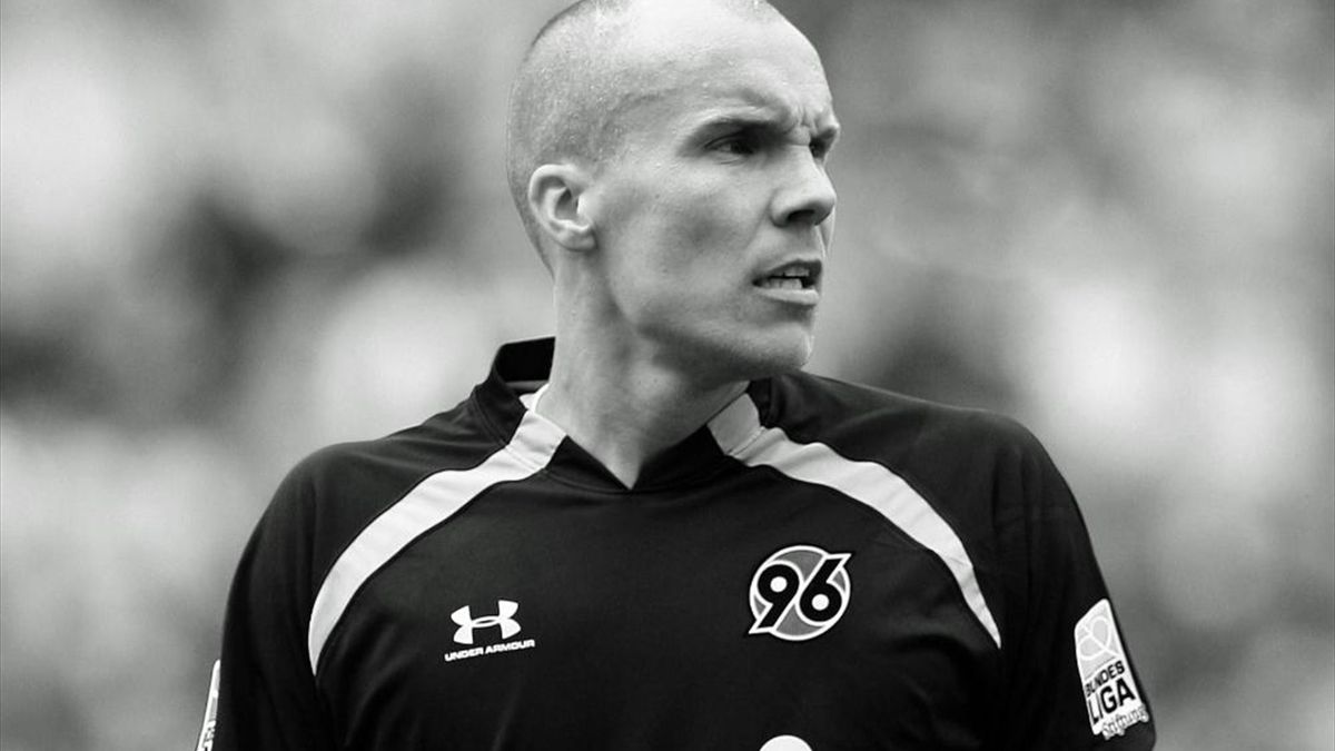 10. November 2009 - Kein Tag wie jeder andere: Der Tod von Robert Enke ...