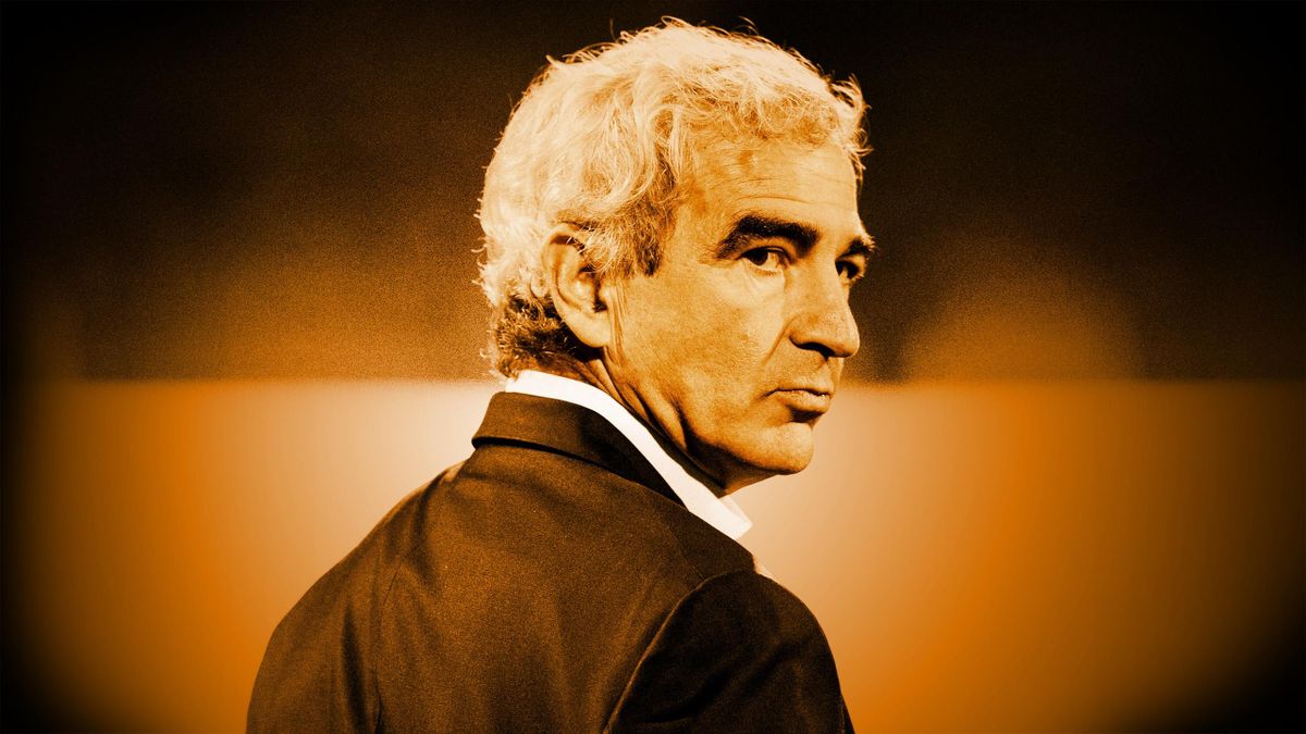 Raymond Domenech, un pyromane au cœur du brasier - Eurosport