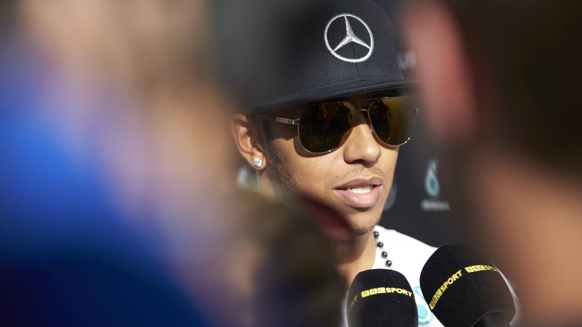 Lewis Hamilton (Mercedes) signe la pole position devant Nico Rosberg ...