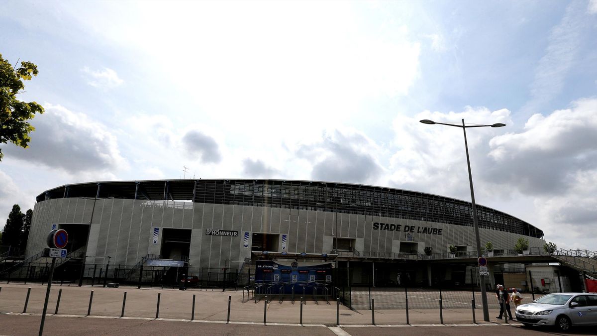 Ligue 2 : Le stade de Troyes fermé jusqu'à nouvel ordre - Eurosport