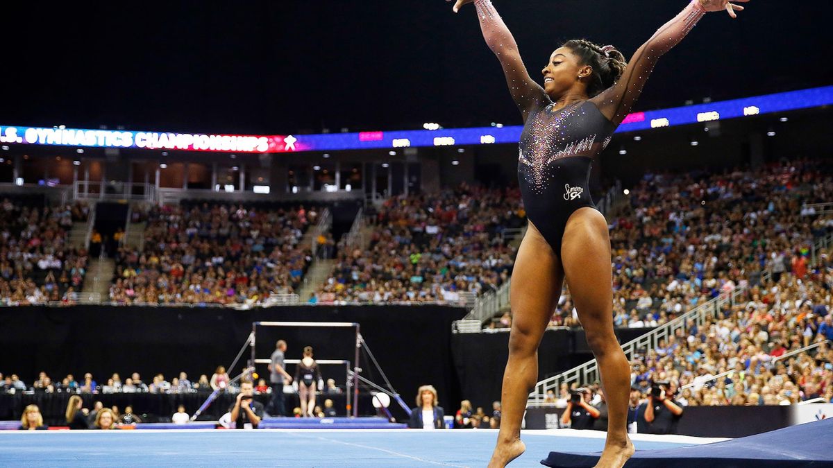Turn-Weltmeisterin Simone Biles kreiert neues Turn-Element "Triple ...