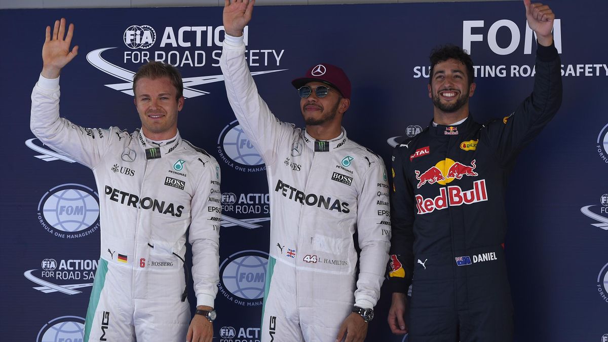 Lewis Hamilton takes pole while Daniel Ricciardo smiles in Spain ...