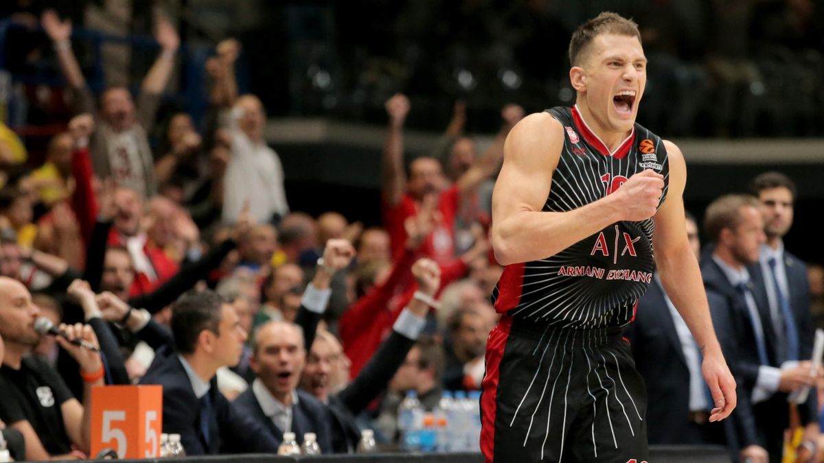 Nedovic segna le triple decisive nel finale: Milano batte Sassari nel ...