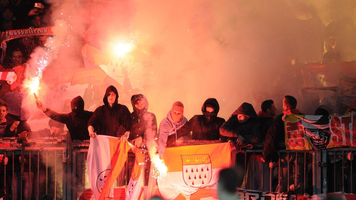 1. FC Köln mit hoher Geldstrafe belegt: Verein muss für Pyro-Show der ...