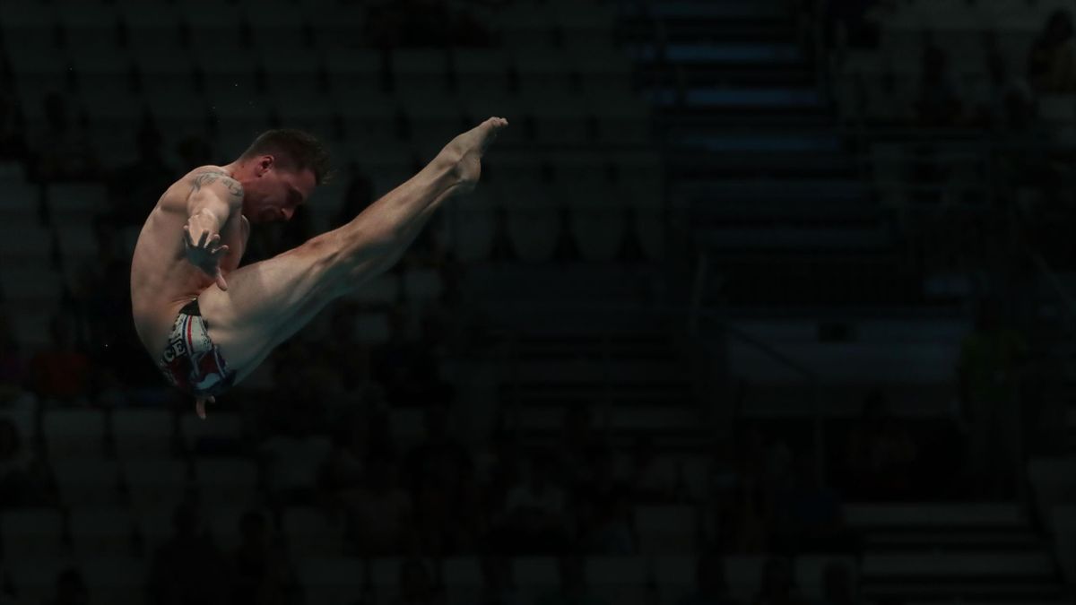 Plongeon 3 m messieurs: le Chinois Xie sacré, Rosset 12e - Eurosport