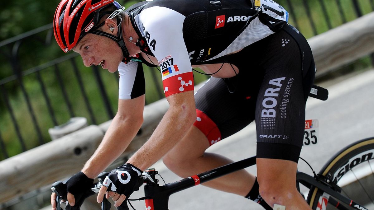 Radsport: Bora -Sprinter Sam Bennett siegt wieder bei Paris-Bourges ...