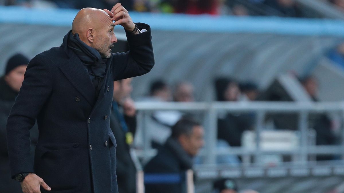 Spalletti: "L'Inter ha fatto grandi numeri, dal mercato non mi aspetto ...