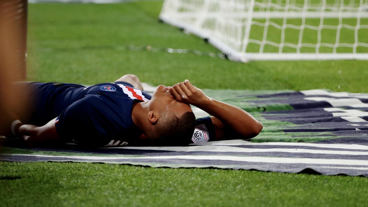 PSG: Kylian Mbappé und Edinson Cavani fallen mehrere Wochen aus - Eurosport