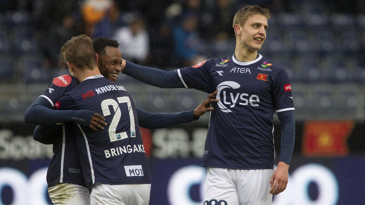 Brennhete Adegbenro fikk Viking-fansen til å juble: – Viktig at han får ...