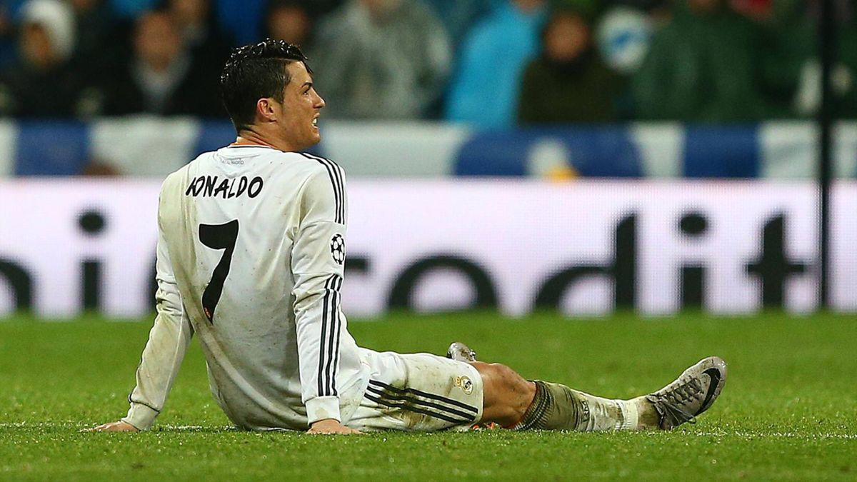 Real to rest Ronaldo after knee pain - Eurosport