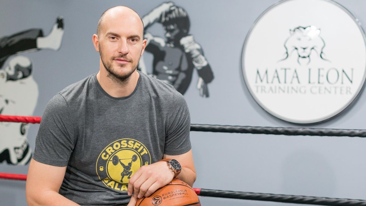 Bir scout'un yaşamı: Ermal Kuqo - Eurosport