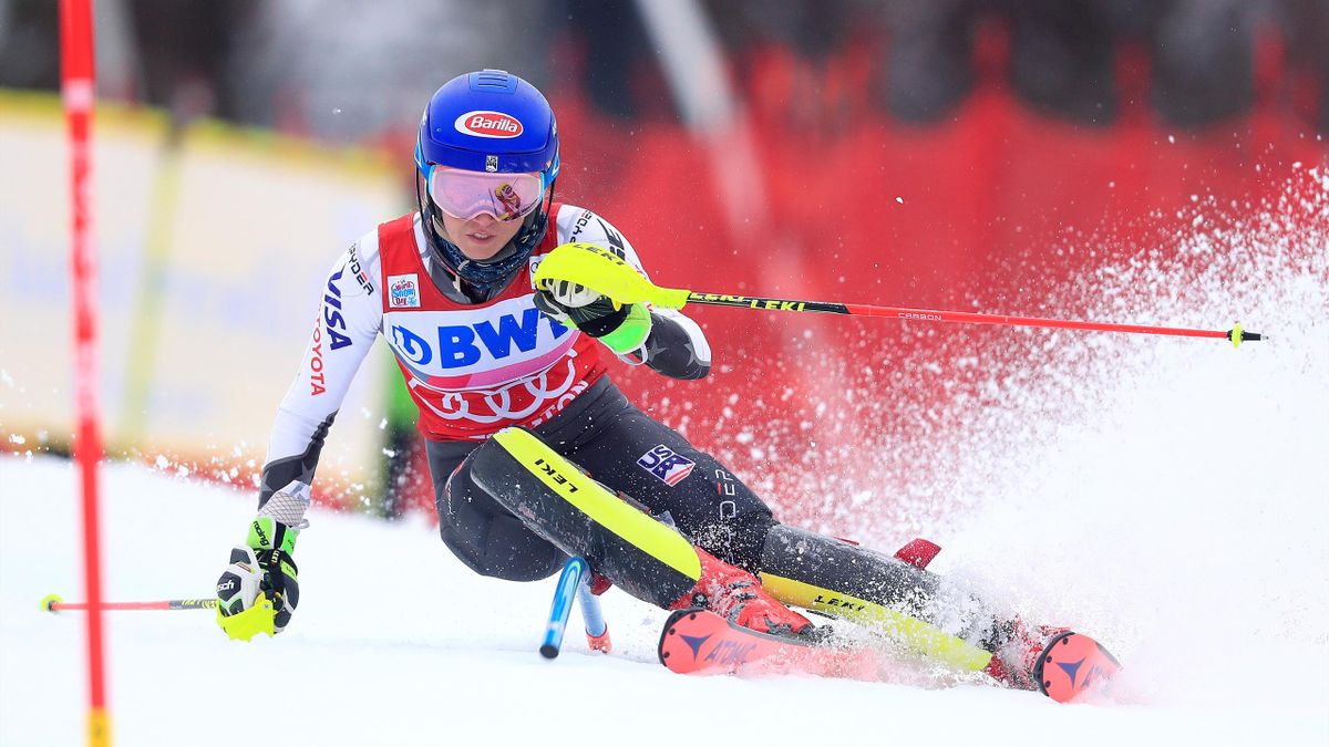 Mikaela Shiffrin remporte le slalom et décroche la 45e victoire de sa ...
