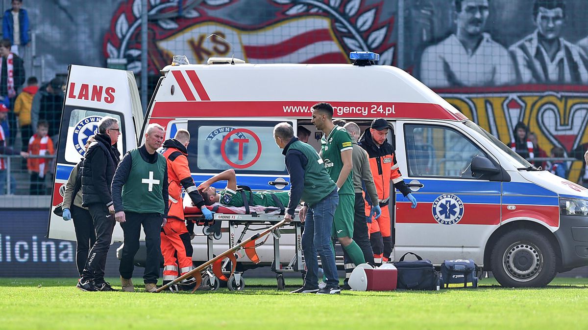 Kontuzja w meczu Cracovia - Radomiak. Chico Ramos, piłkarz z Radomia ...