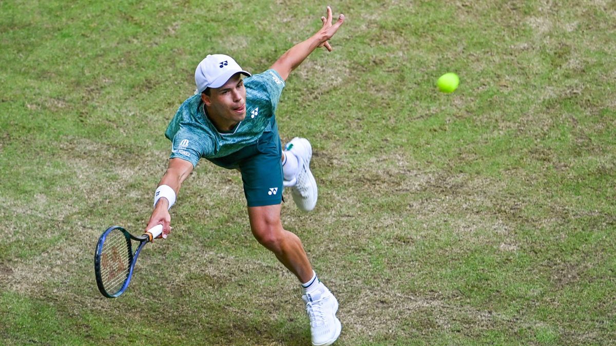 ATP Mallorca: Daniel Altmaier bezwingt Dusan Lajovic und steht im ...