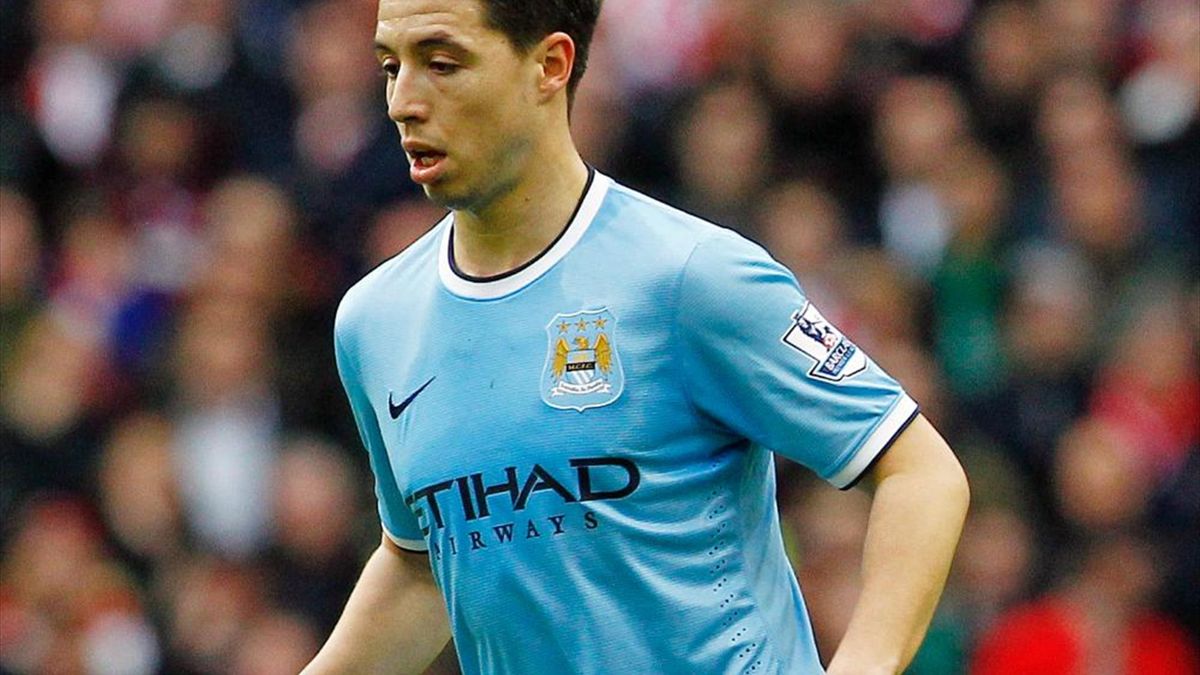 Manchester City, Samir Nasri ile olan sözleşmesini 5 yıl daha uzattı ...