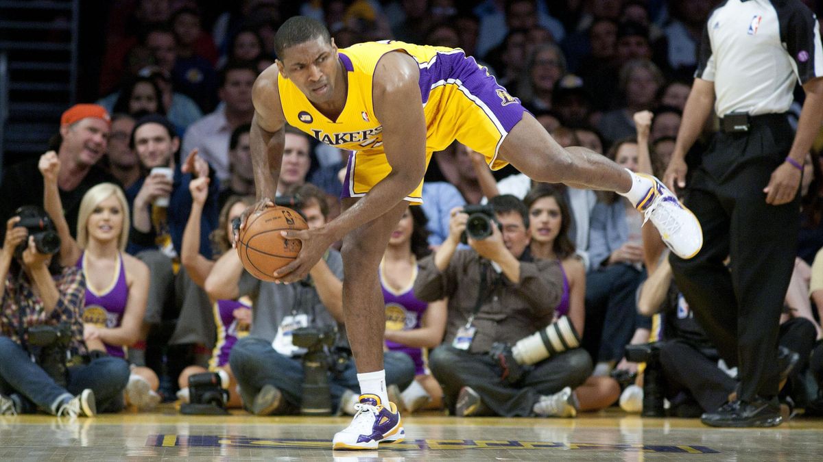 Metta World Peace non molla: un altro anno con i Lakers - Eurosport