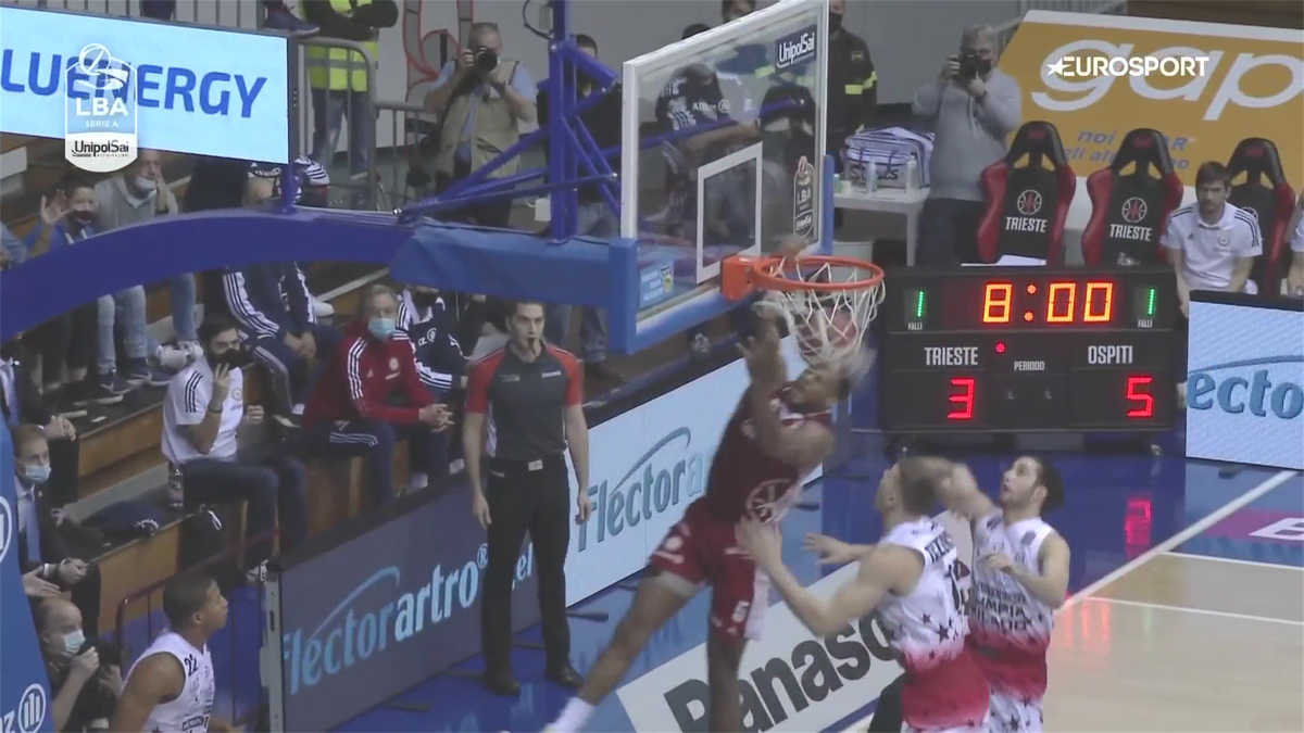 Basket, Serie A: Trieste fa il colpaccio, Milano sconfitta dopo 11 ...