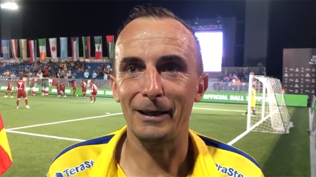 România la Mondial | Cel mai galonat fotbalist pe teren redus din lume ...
