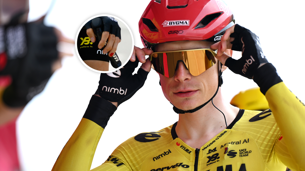 Waarom rijdt Jonas Vingegaard met rode nagel? Deen gebruikt Giro om ...