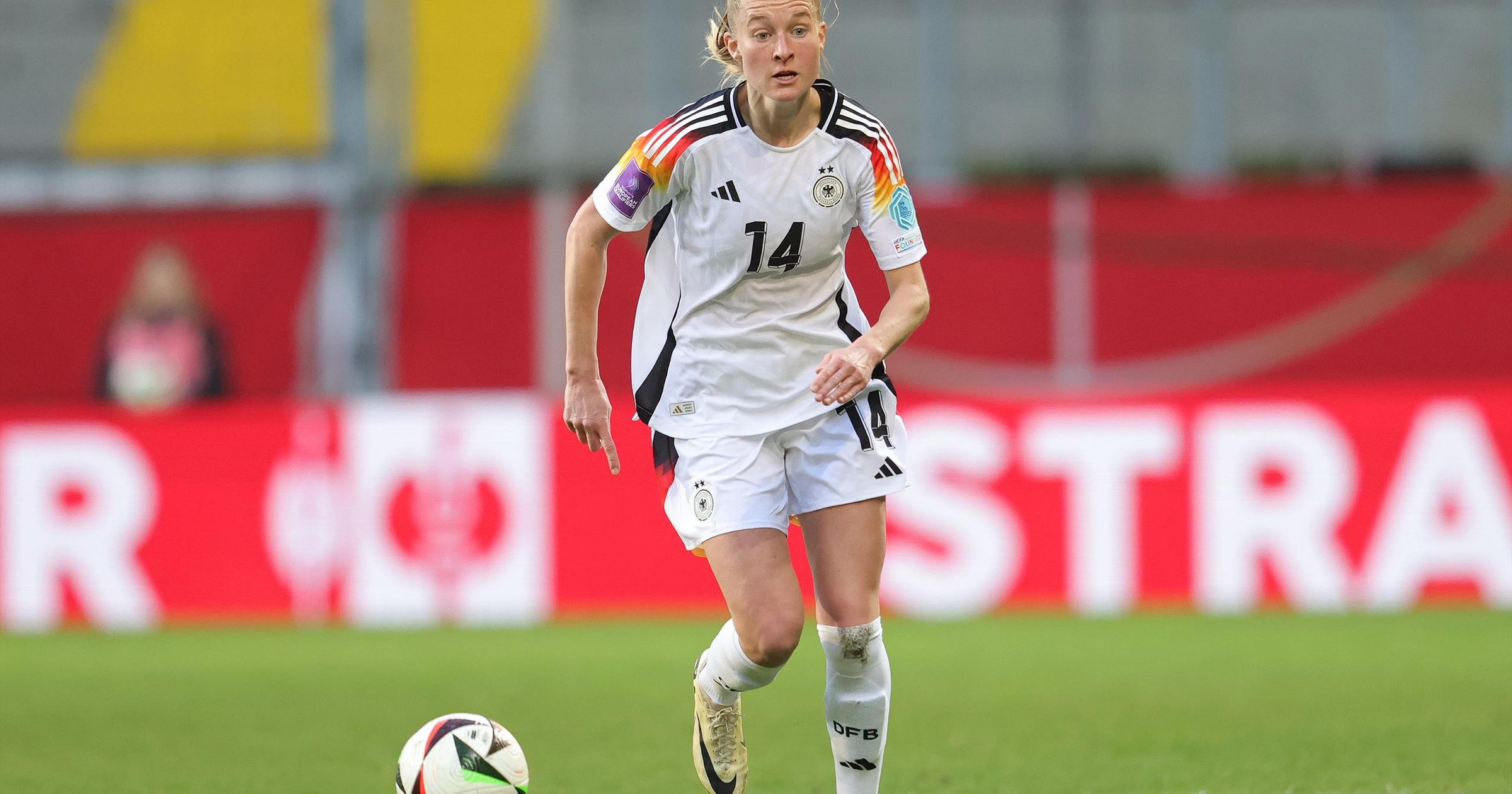 Olympia 2024: Janina Minge ersetzt Lena Oberdorf im Olympia-Aufgebot ...