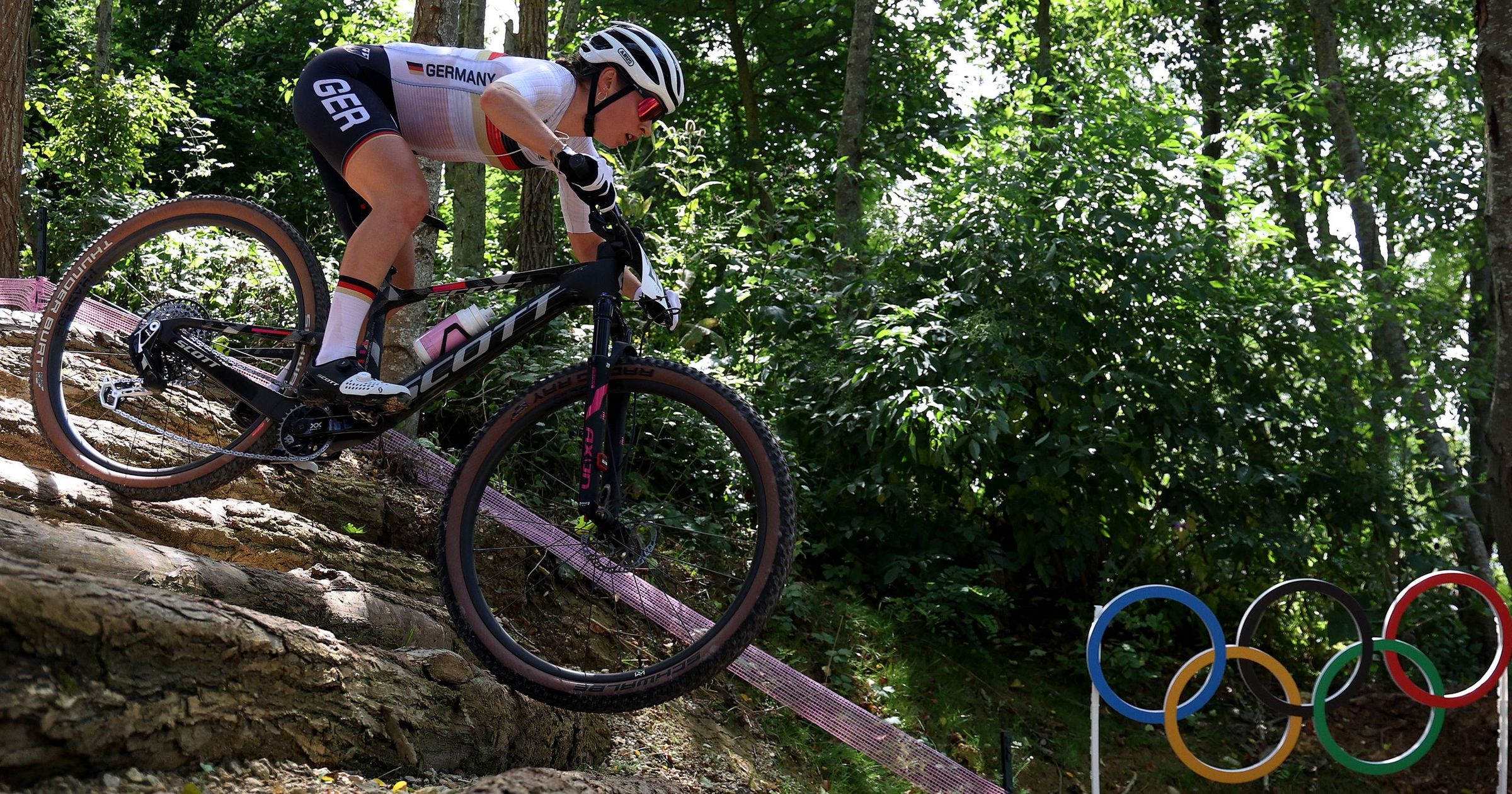 Olympia 2024: Mountainbikerin Nina Benz landet im Cross-Country-Finale ...
