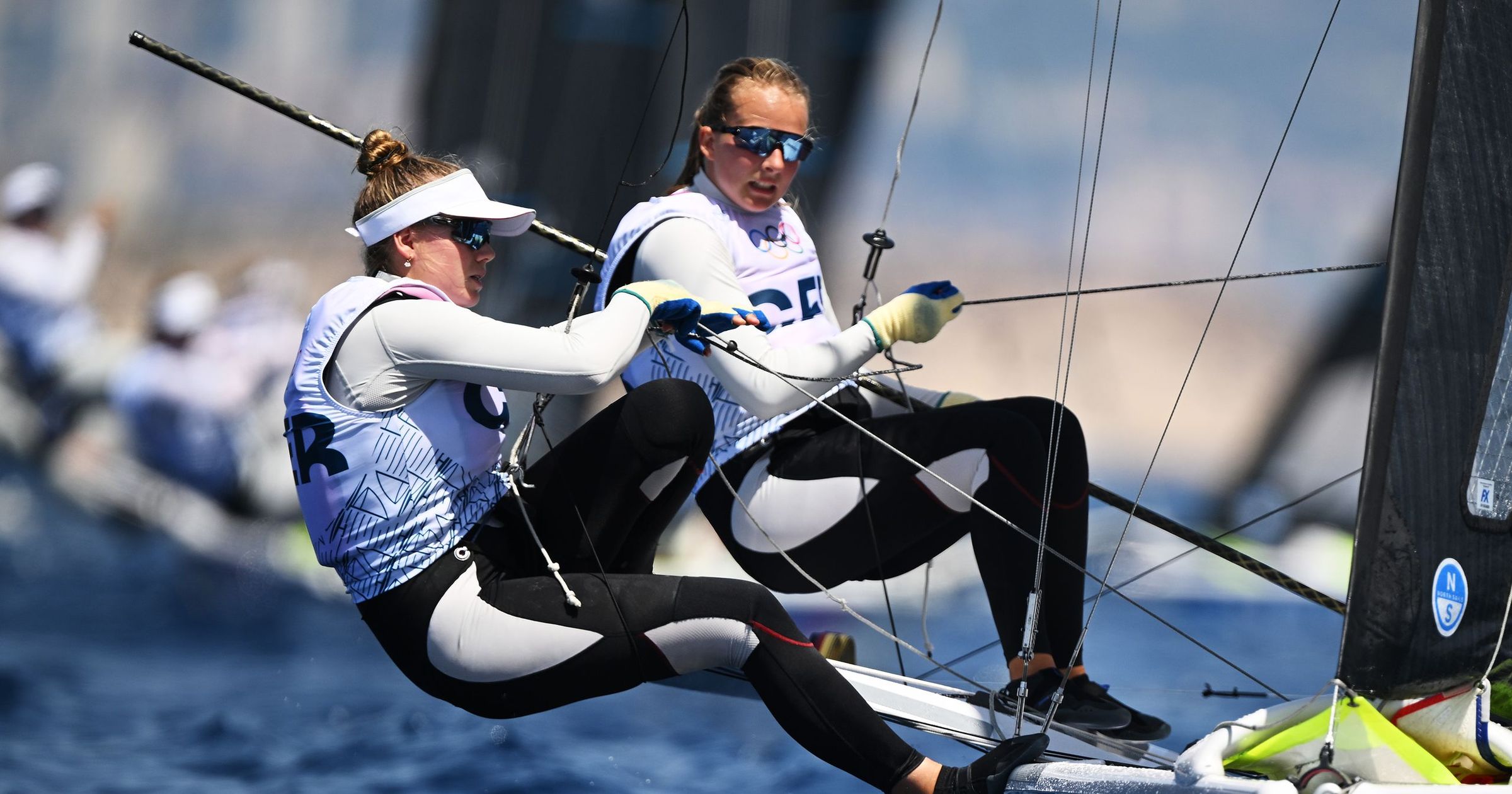 Olympia 2024: Marla Bergmann und Hanna Wille nach drei Wettfahrten auf ...