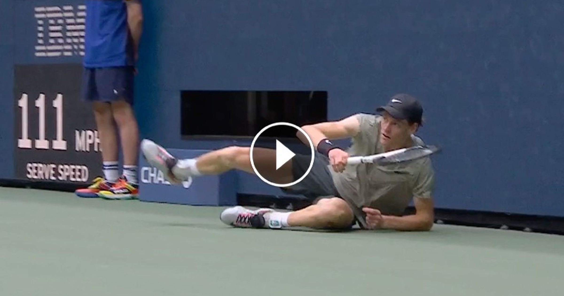 Incredibile Sinner: cade, si fa male al polso, ma punisce Draper con ...