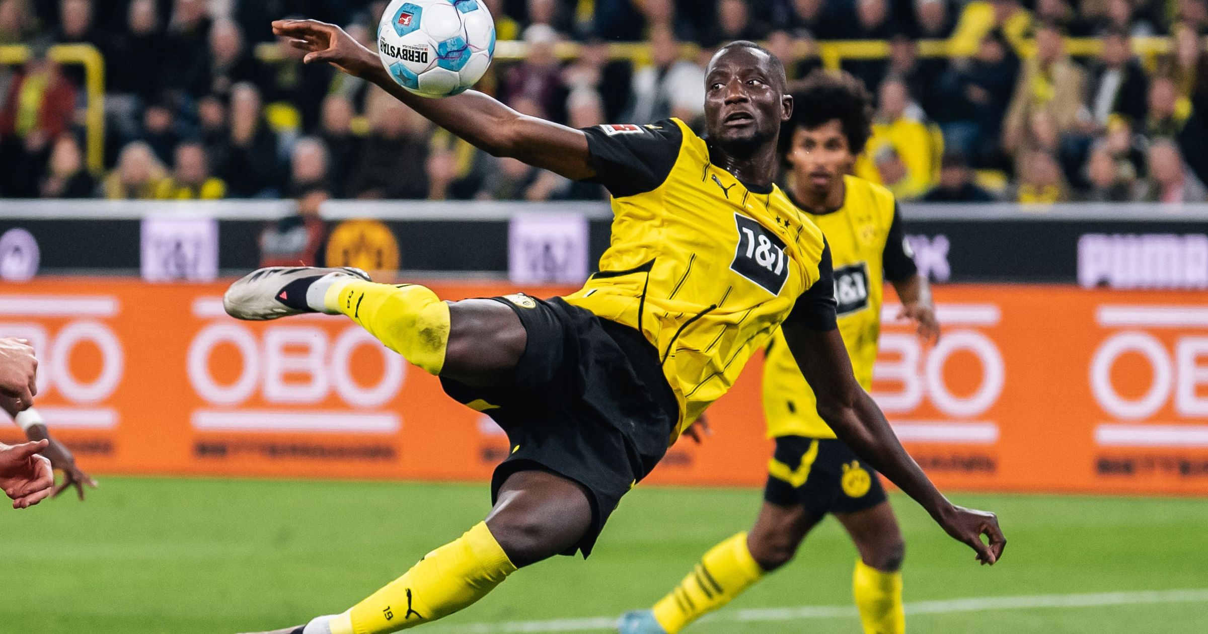 Zaubern und zittern: Großes Lob für Guirassy nach BVB-Sieg - Adeyemi ...