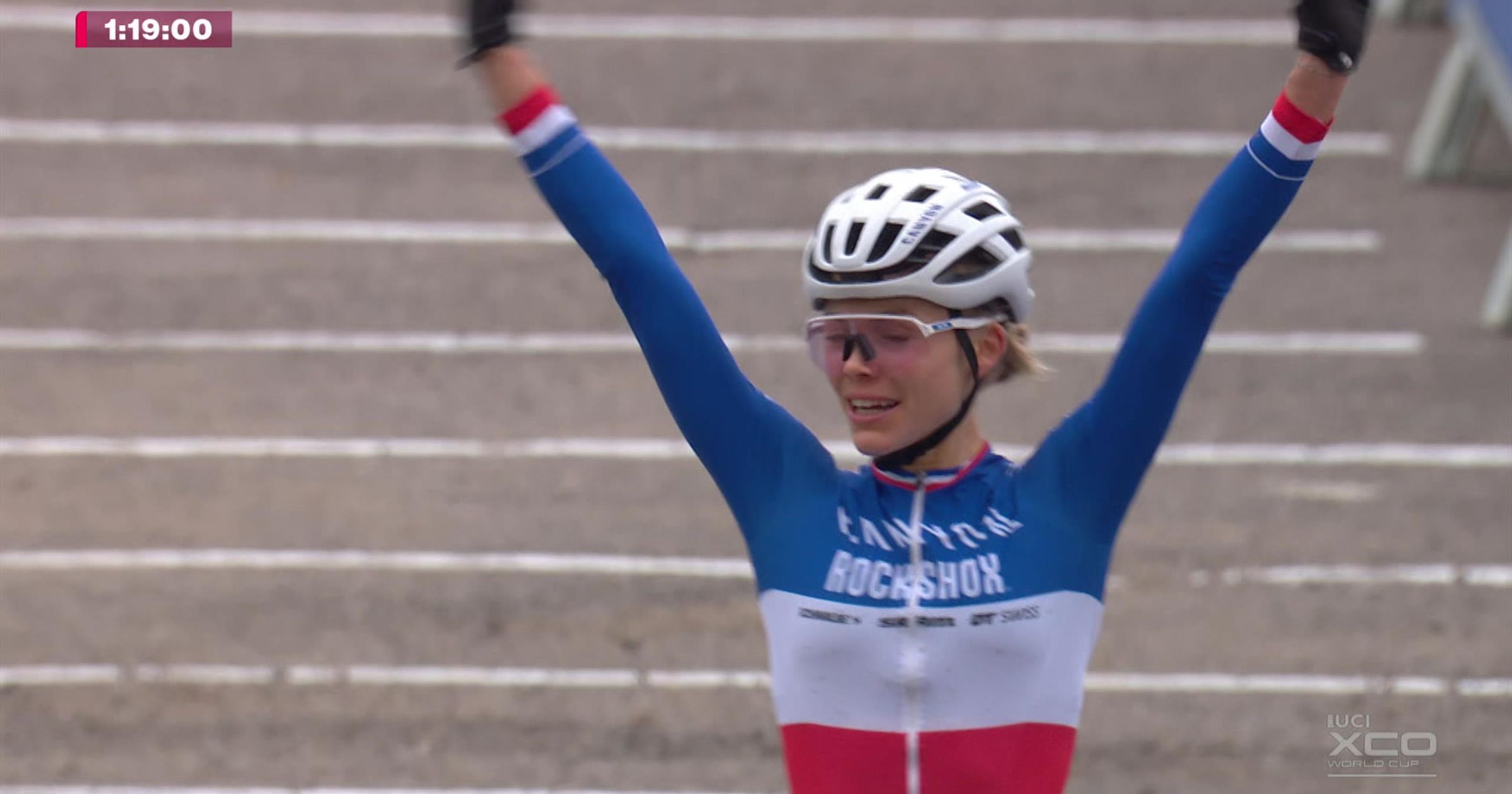Copa del Mundo | Loana Lecomte triunfa en Mont-Sainte-Anne; Keller ...