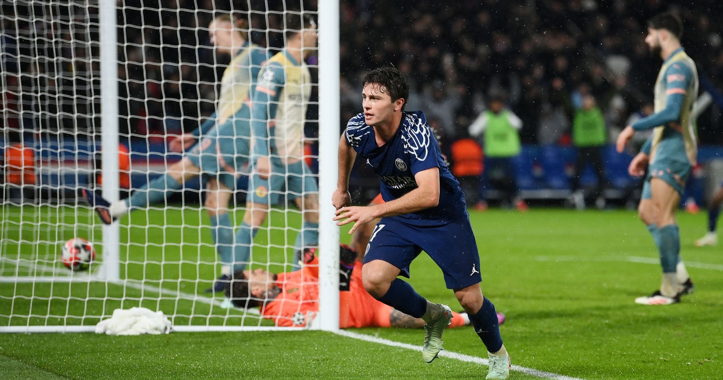 PSG - Manchester City - Les notes : Neves-Barcola-Dembélé, la poudre, l ...