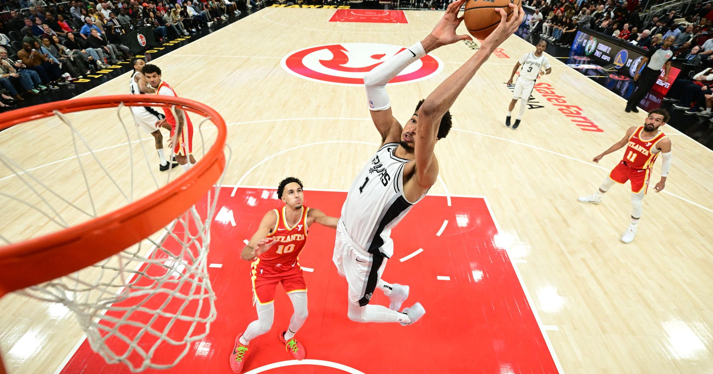 De'Aaron Fox sur le "spécial" Victor Wembanyama : "Il permet de faire ...