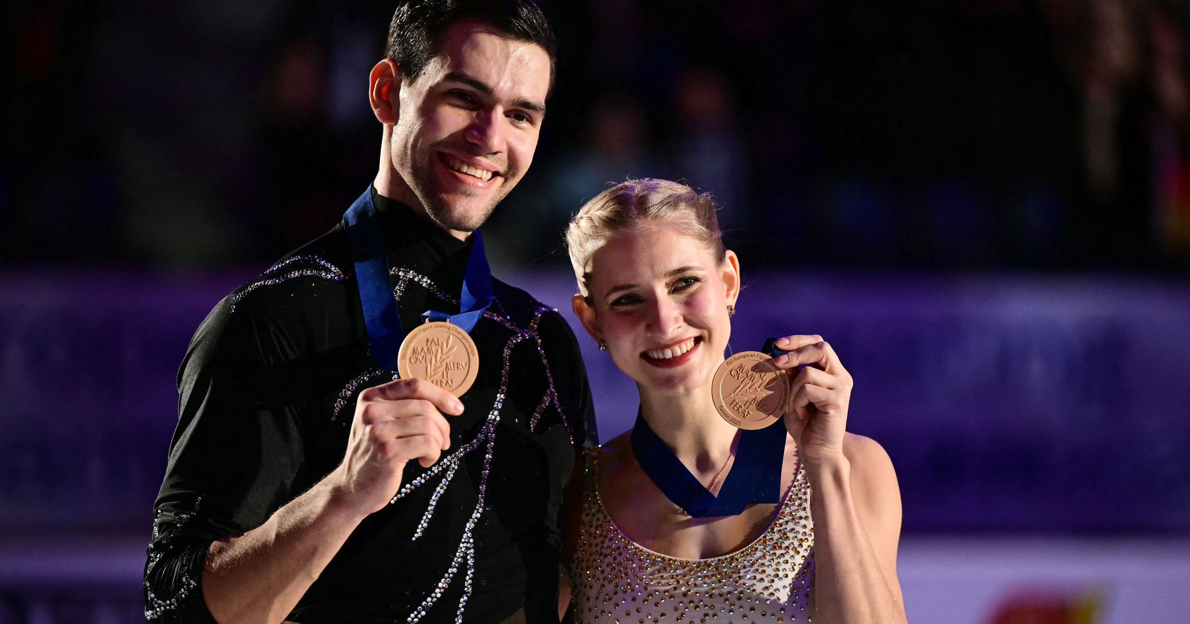 WM 2025: Minerva-Fabienne Hase und Nikita Volodin jagen die "Krische auf der Torte ...