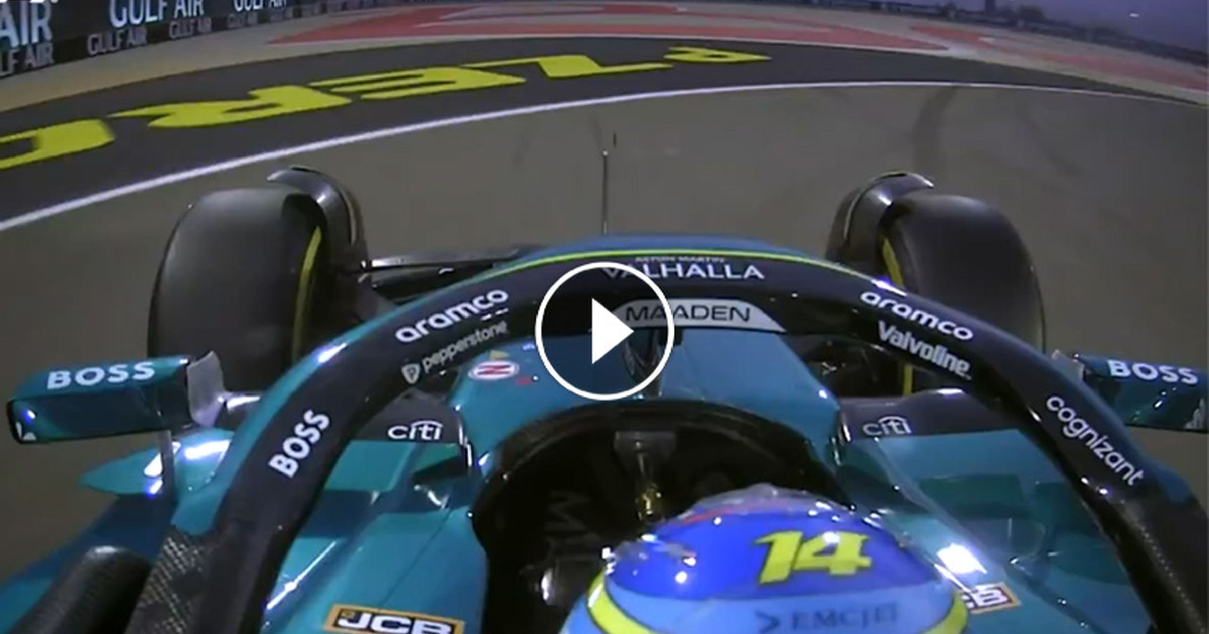 Paura per Fernando Alonso: si stacca il volante della sua Aston Martin ...