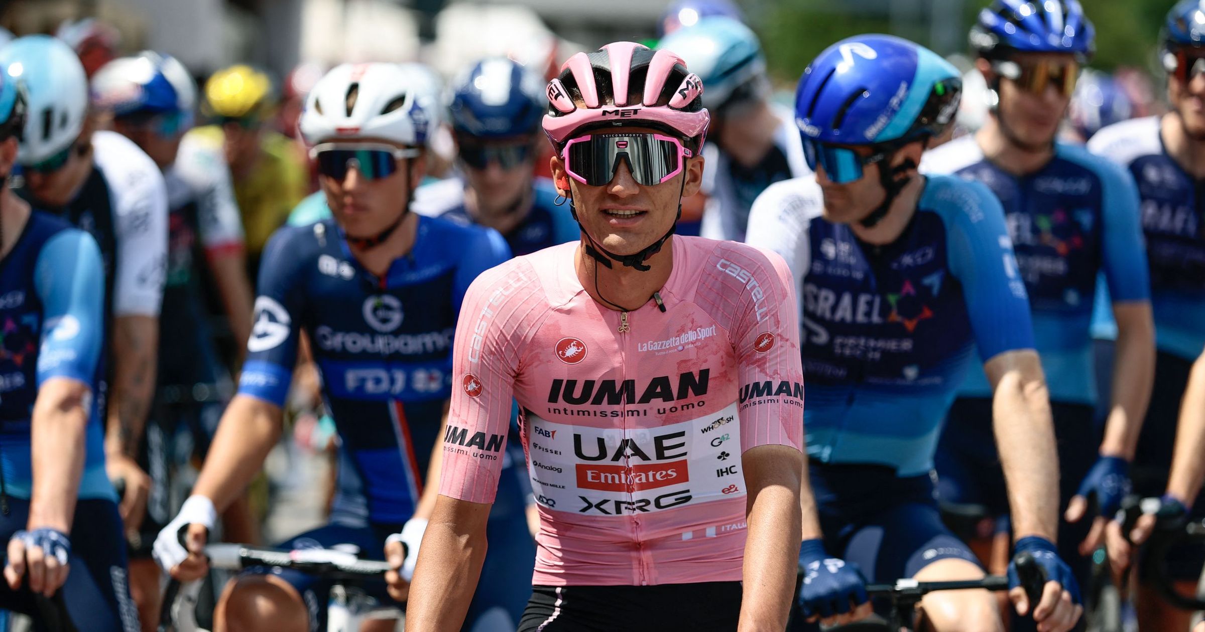 Isaac del Toro ziet rivalen als Ayuso, Roglic en Tiberi stuk voor stuk ...