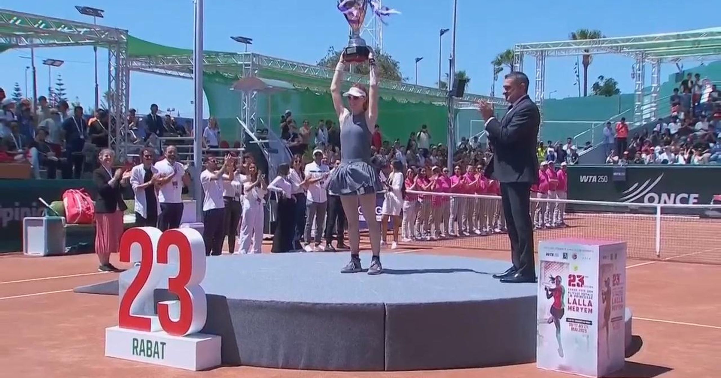 Maya Joint gewinnt in Rabat - 19-jährige Australierin feiert nach Sieg ...